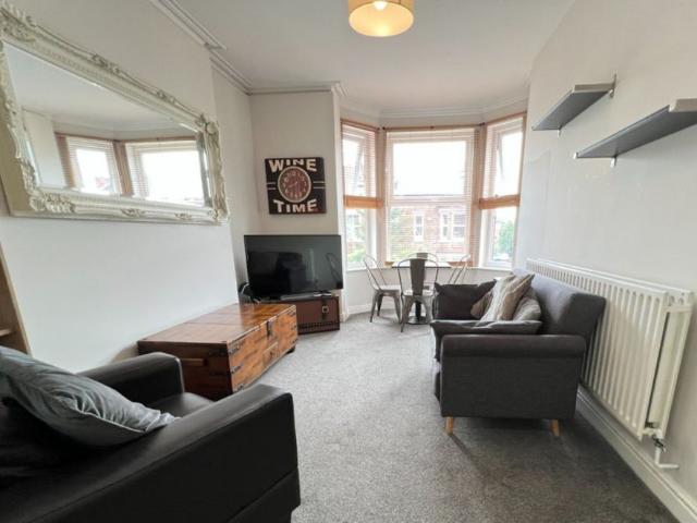 4 bed Apartment for Rent