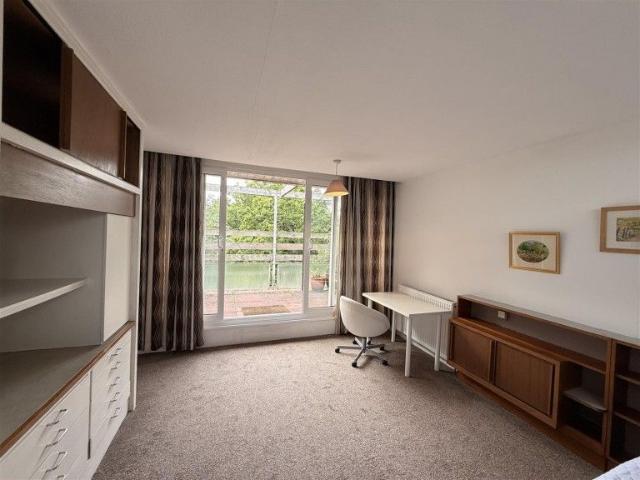 4 BED Apartment To rent