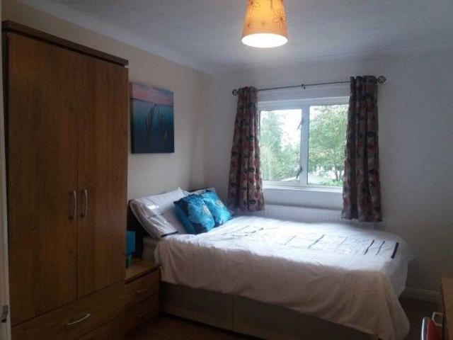 4 Bed Barnsdale Road, Reading