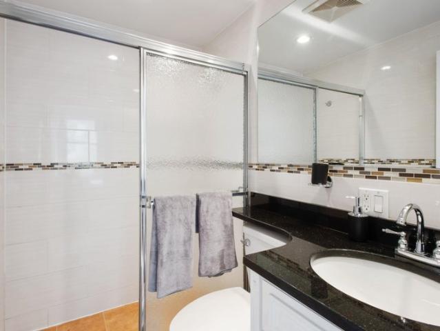 4 Bed beautifully decorated in the LES!