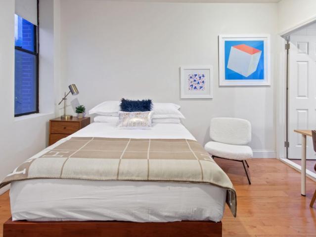 4 Bed beautifully decorated in the LES!