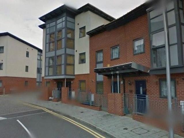 4 Bed Bell Barn Road, Park Central, City Centre