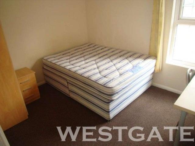 4 Bed Blenheim Road, Reading