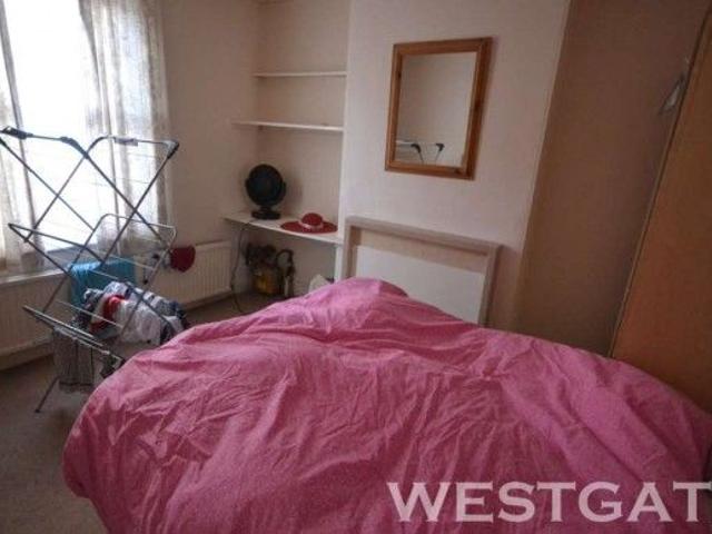 4 Bed Blenheim Road, Reading