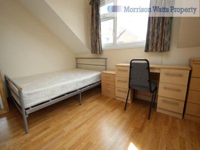4 Bed Brudenell Road, Hyde Park, Leeds