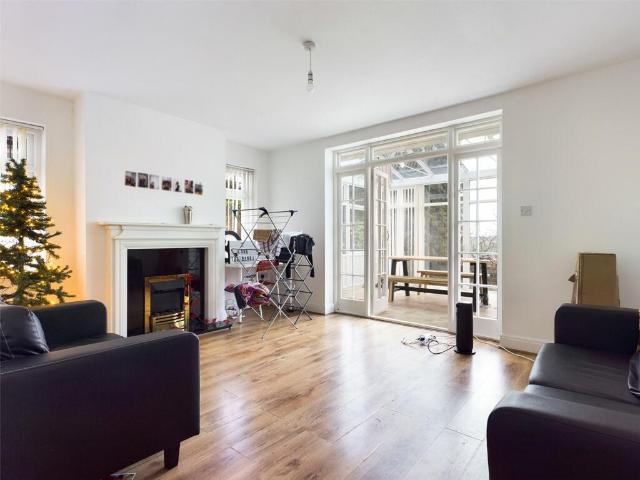 4 bed Bungalow to rent in Brighton And Hove East Sussex, BN1, from Harringtons Lettings Hove. 33861