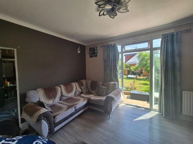 4 Bed Bungalow, Lincoln Close, HA2