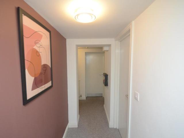 4 Bed Clifton Avenue, Manchester M14 4 bed flat to rent £2,166 pcm £500 pw