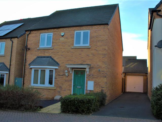 4 bed Detached To Let