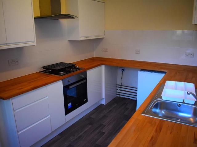 4 bed Detached to rent in Portsmouth Hampshire, PO4, from Christies Southsea. 34089