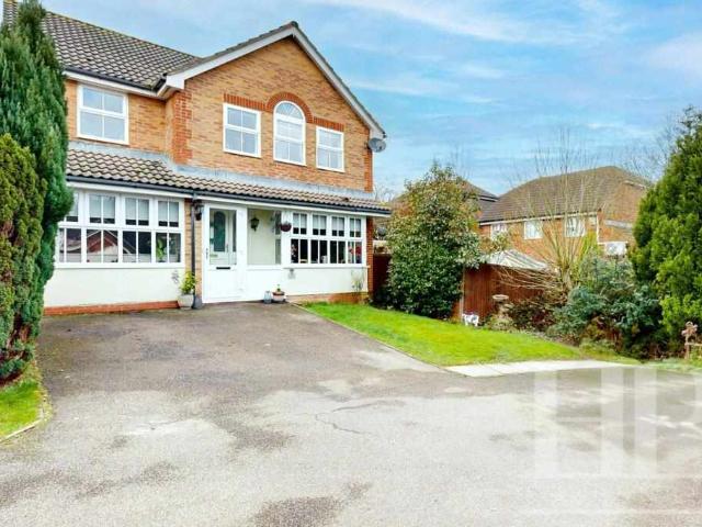 4 Bed, Detached, Gabriel Road, Crawley, RH10 [INVESTMENT PROPERTY]