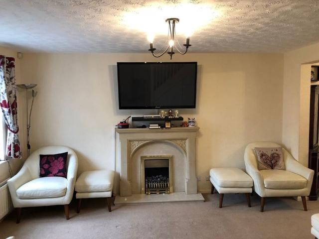 4 Bed Detached House, Theodore Close, B17