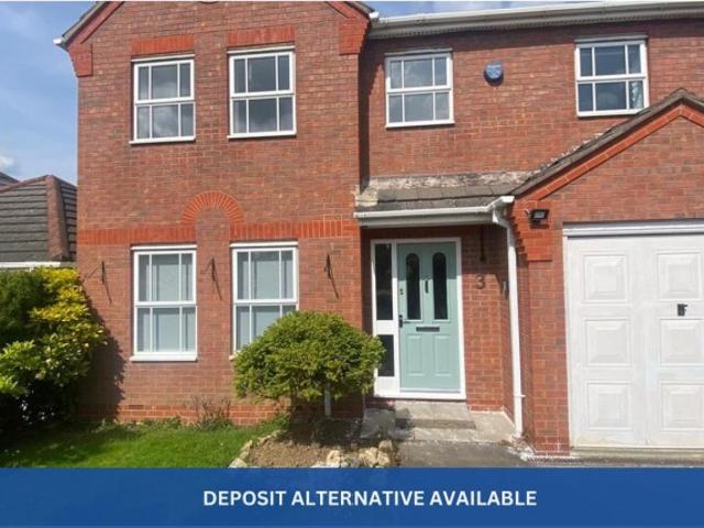 4 BED Detached house To rent