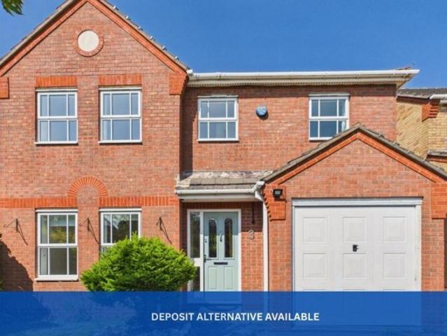 4 BED Detached house To rent