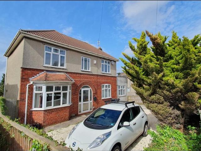 4 Bed Detached House, West Town Lane, BS4