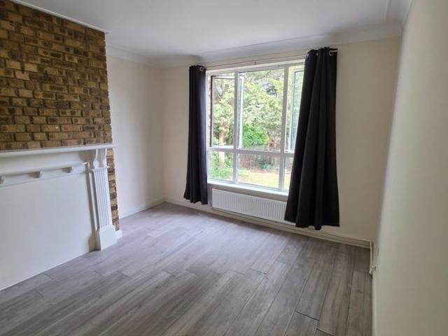 4 Bed Detached House, Auckland Gardens, SE19