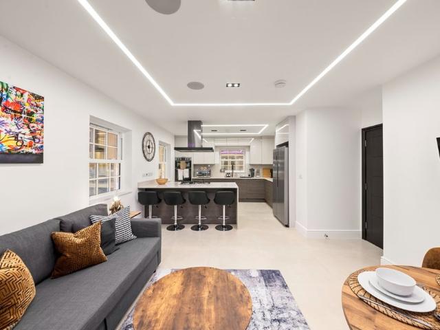 4 Bed Detached House, Fatherson Road, RG1
