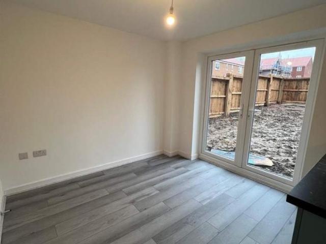 4 Bed Detached House, Meggitt Avenue, CV6