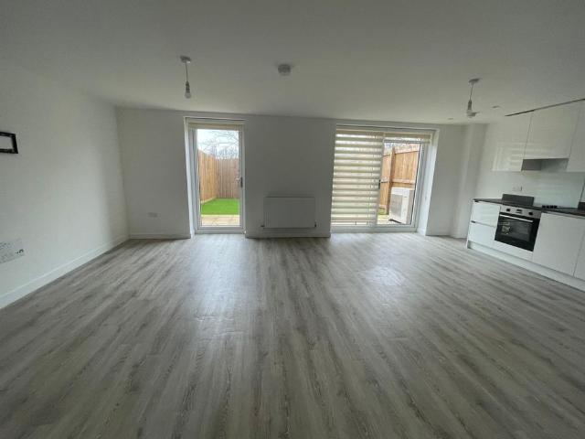 4 Bed Detached House, Parkes Avenue, B12