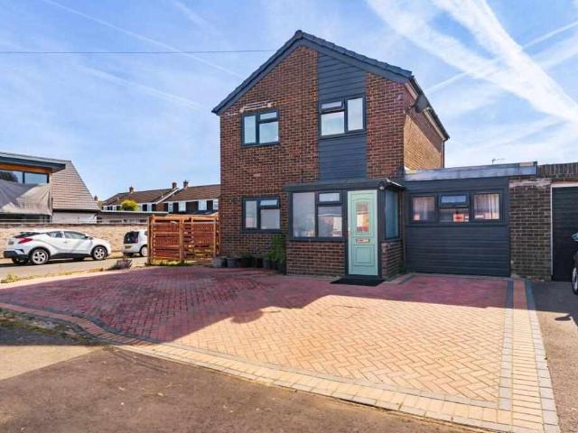 4 Bed, Detached, Norman Drive, Norwich, NR6 [INVESTMENT PROPERTY]