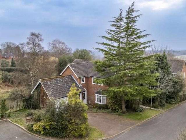 4 Bed, Detached, Nursery Field, Uckfield, TN22 [INVESTMENT PROPERTY]