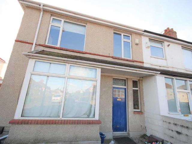 4 bed End of Terrace to rent in Filton Gloucestershire, BS7, from Flatline Letting and Property Management Clifton. 34066