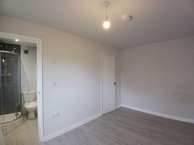 4 bed end of terrace house to rent in Brampton Court, Norwich, Norfolk