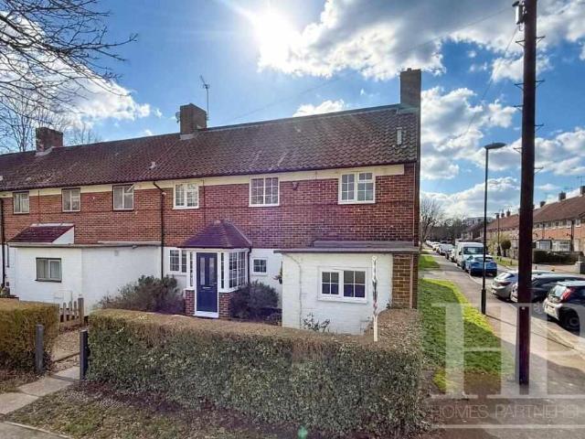 4 Bed, End of Terrace, Shaws Road, Crawley, RH10 [INVESTMENT PROPERTY]