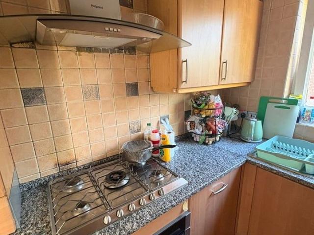 4 Bed End Terrace, Cyprus Road, N3