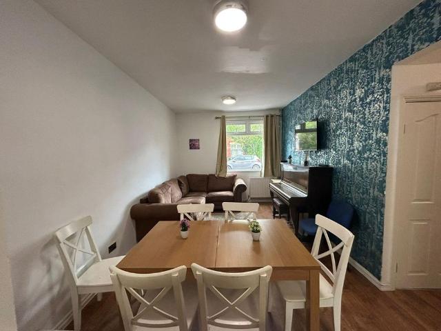 4 Bed End Terrace, Dalton Avenue, M14