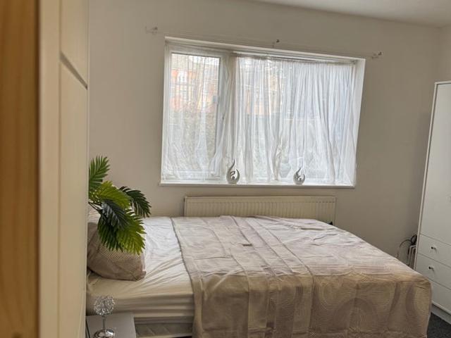 4 Bed, End Terrace House, Casper Court, NG5