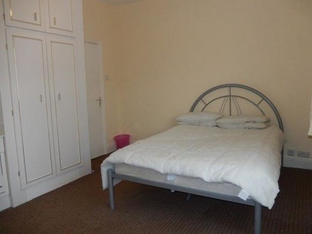 4 Bed End terrace house, Exmouth Street