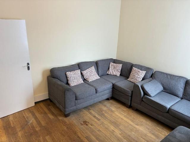 4 Bed End Terrace, Lichfield Road, E6