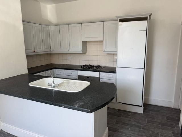 4 Bed End Terrace, Paisley Terrace, LS12
