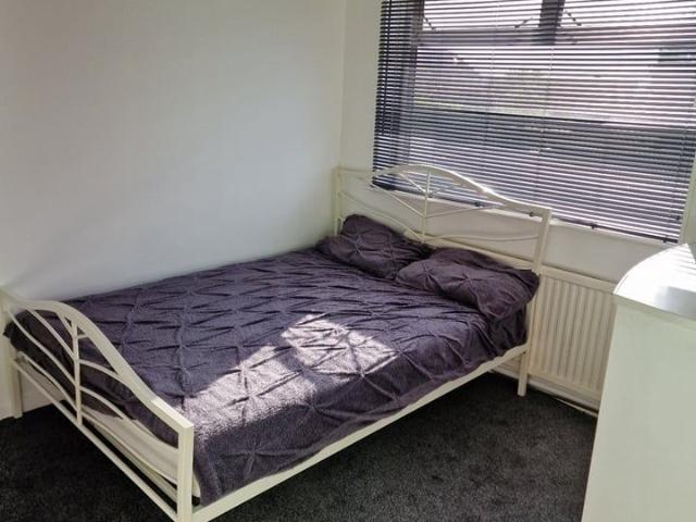 4 Bed End Terrace, St Aubins Avenue, BS4
