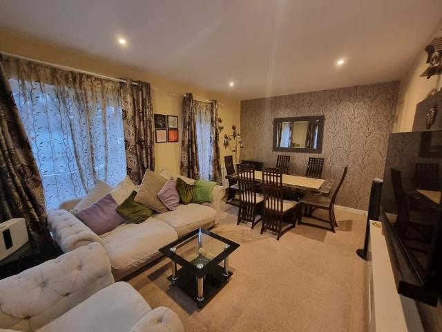 4 Bed End Terrace, Sunbird Walk, HA2