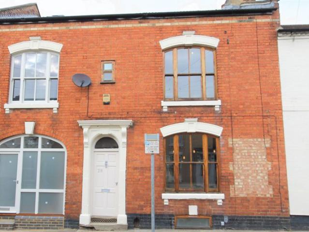 4 Bed Family Home, Louise Road, Northampton NN1, 4 bed terraced house to rent, £1,250 pcm | PrimeLocation