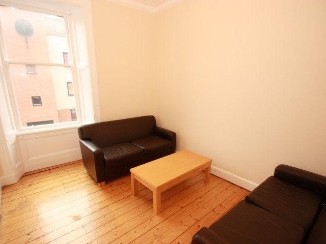 4 Bed Flat, Murieston Road, EH11