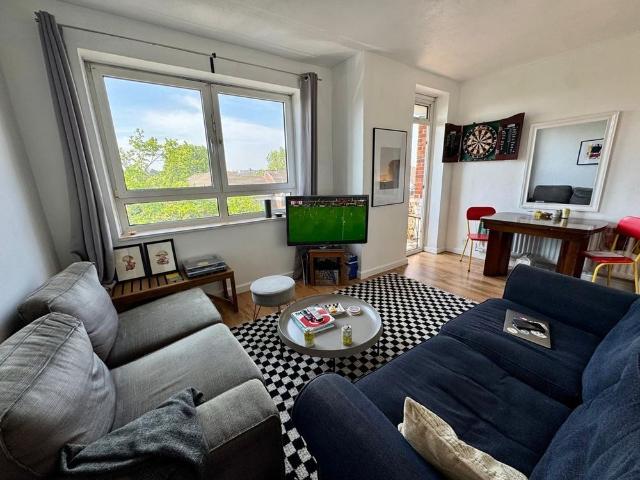 4 Bed Flat, Maple House, SE8