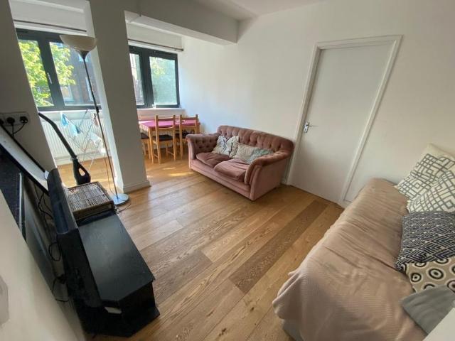 4 Bed Flat, Marzell House, W14