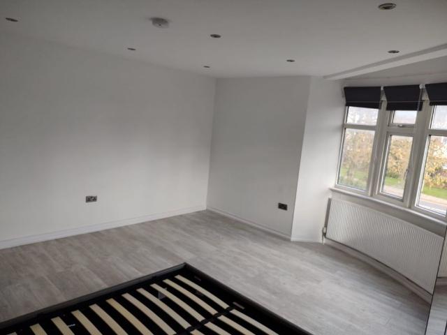 4 Bed Flat, Alexandra Avenue, HA2