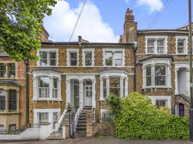 4 bed flat / apartment becondale road london se19 truepenny's