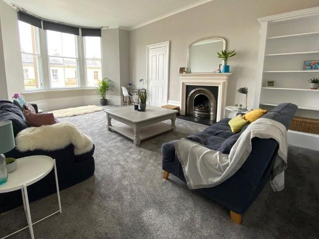 4 Bed Flat, Cecil Street, G12