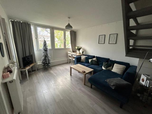 4 bed flat Clapham Junction