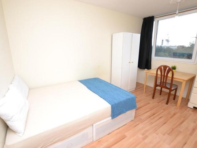 4 Bed flat Close to Aldgate East & Tower Bridge