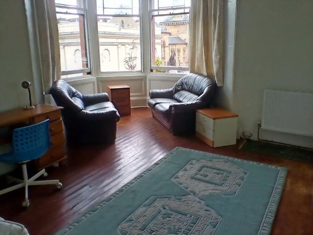 4 Bed Flat, Cranworth St, G12