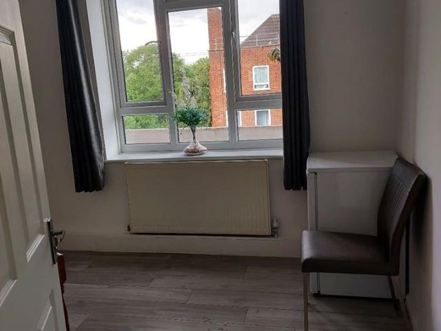 4 Bed Flat, Crane House, BR1