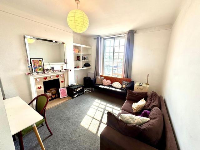 4 Bed Flat, Dudley Court Finchley Road, NW11