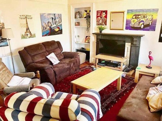 4 Bed Flat, Elmfield Avenue, AB24