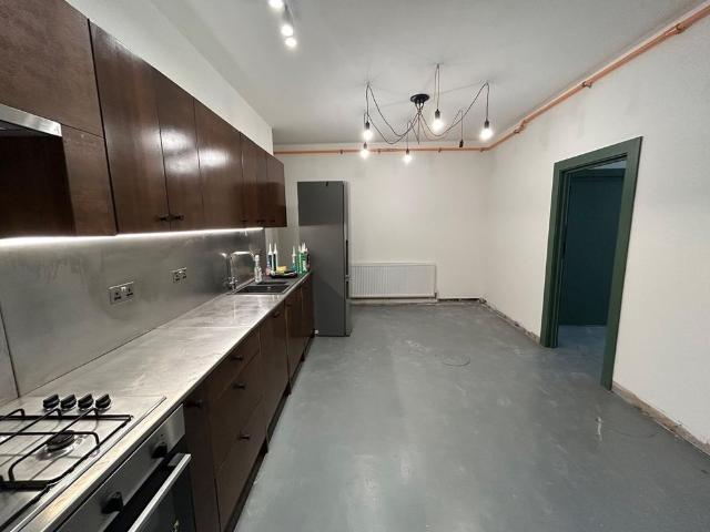 4 Bed Flat, Enterprise House, E9